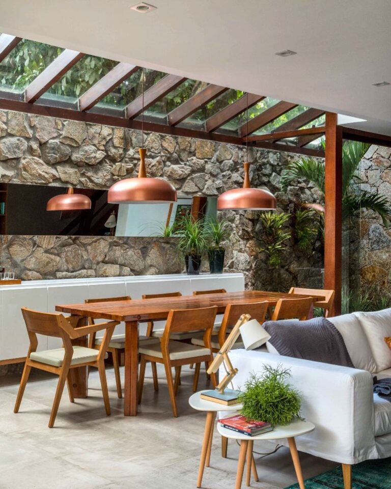 Claraboia: como funciona, tipos e 45 projetos para iluminar a casa