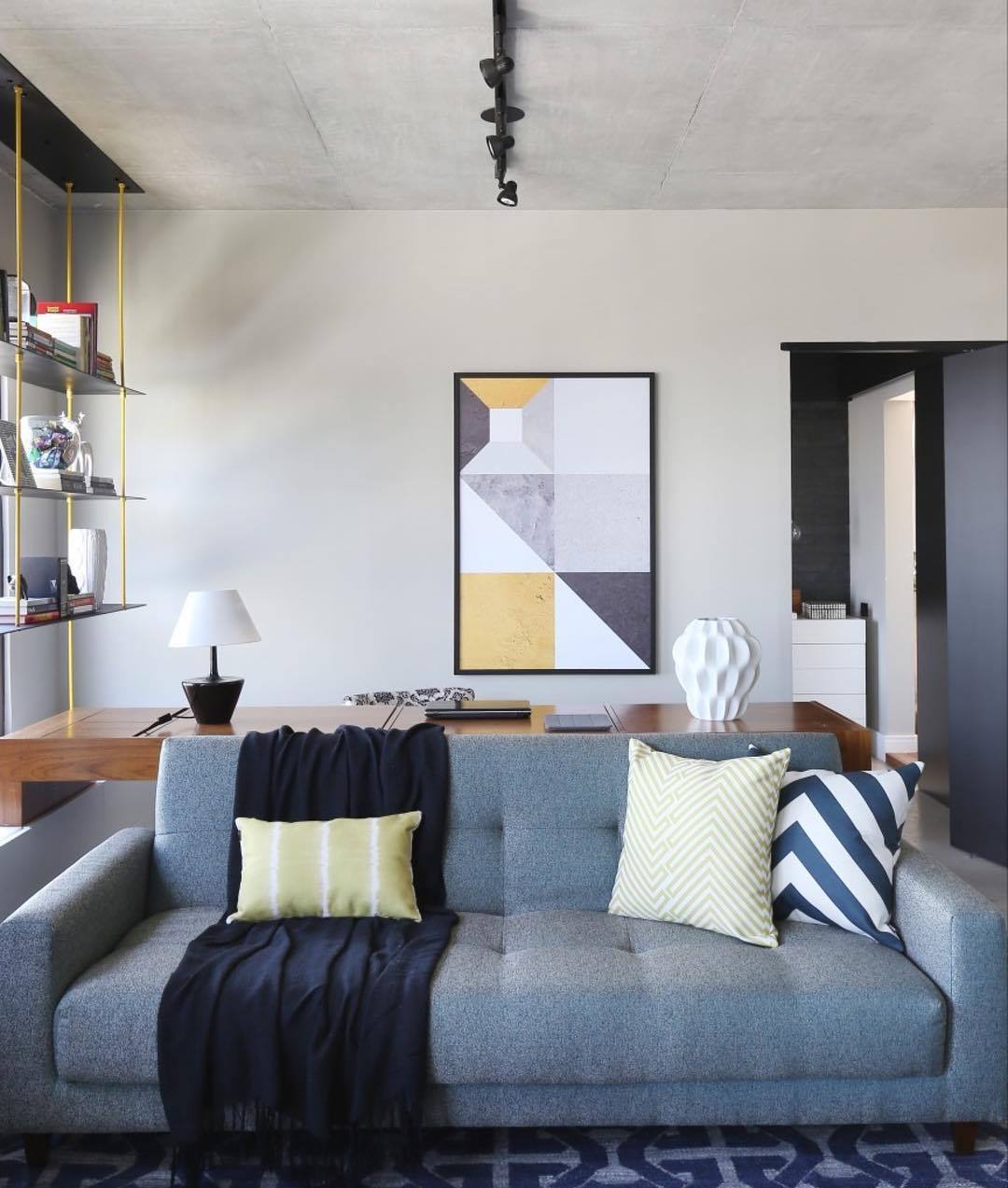 Sofá azul: 55 lindos modelos para usar a cor na decoração