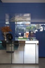 Azul royal: Significado + 75 ideias para usar o tom nos ambientes