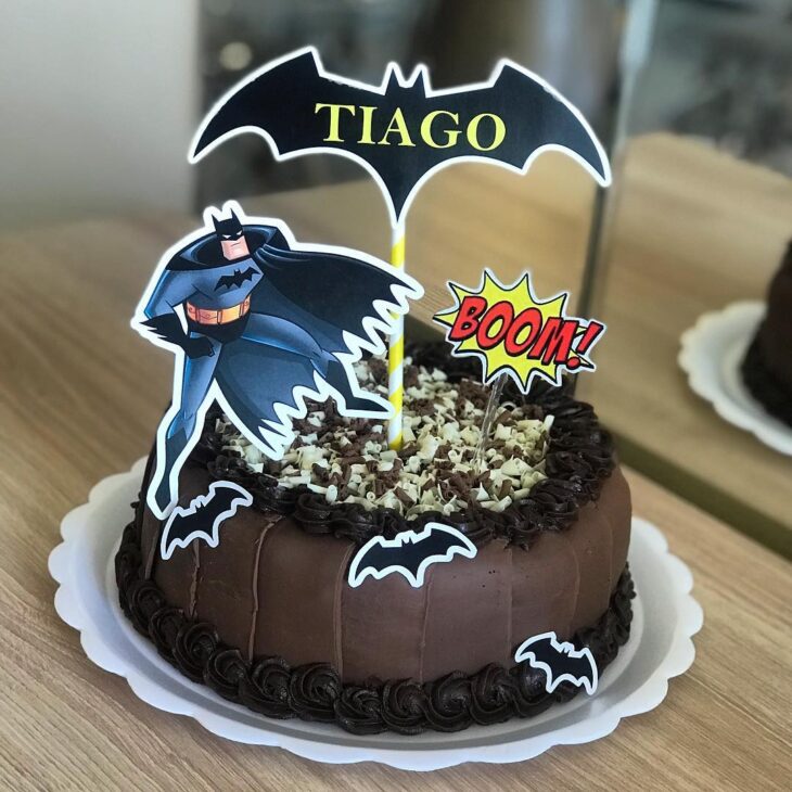 Bolo do Batman: 50 ideias originais para arrasar em sua festa