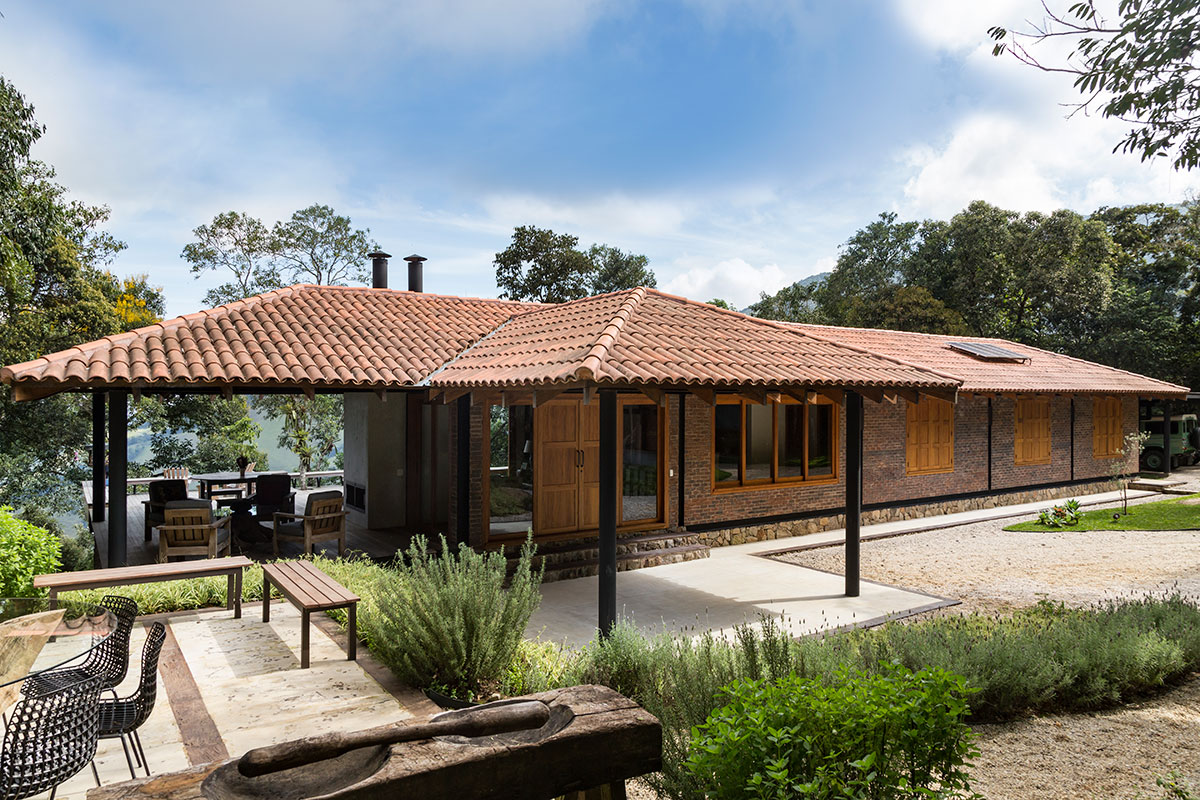 Casa rústica: 60 fotos para se inspirar nesse estilo natural