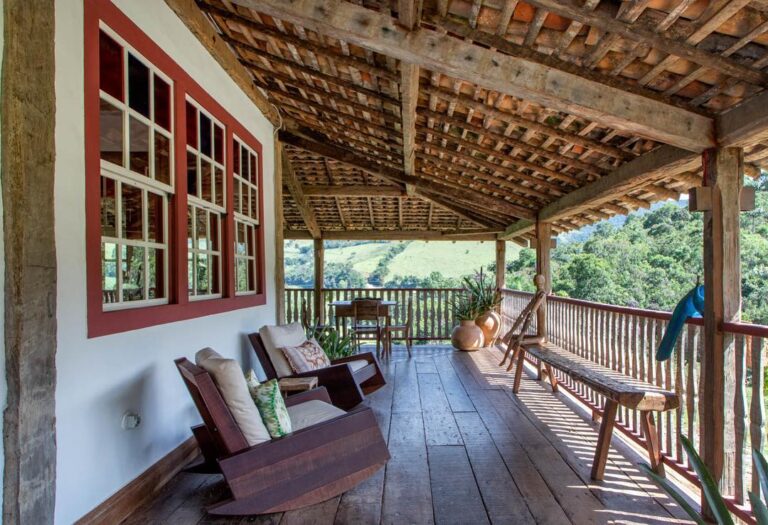 Casa rústica: 60 fotos para se inspirar nesse estilo natural