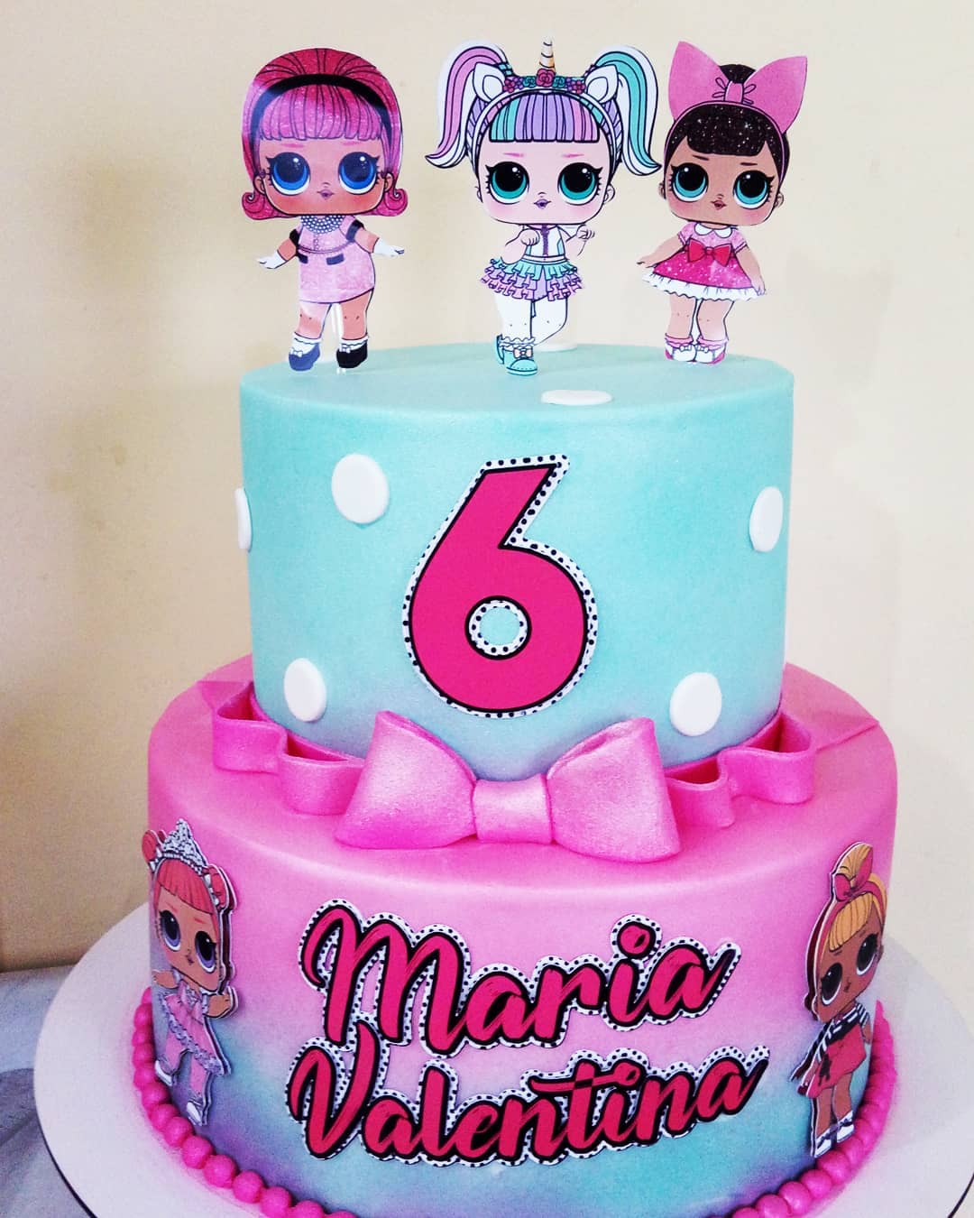 Bolo da LOL Surprise: 80 ideias e tutoriais para uma festa fashion!