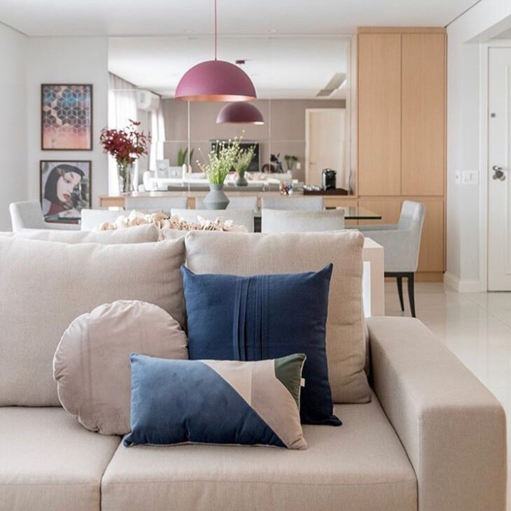 Sofá bege: 70 ideias elegantes para adotar em sua sala