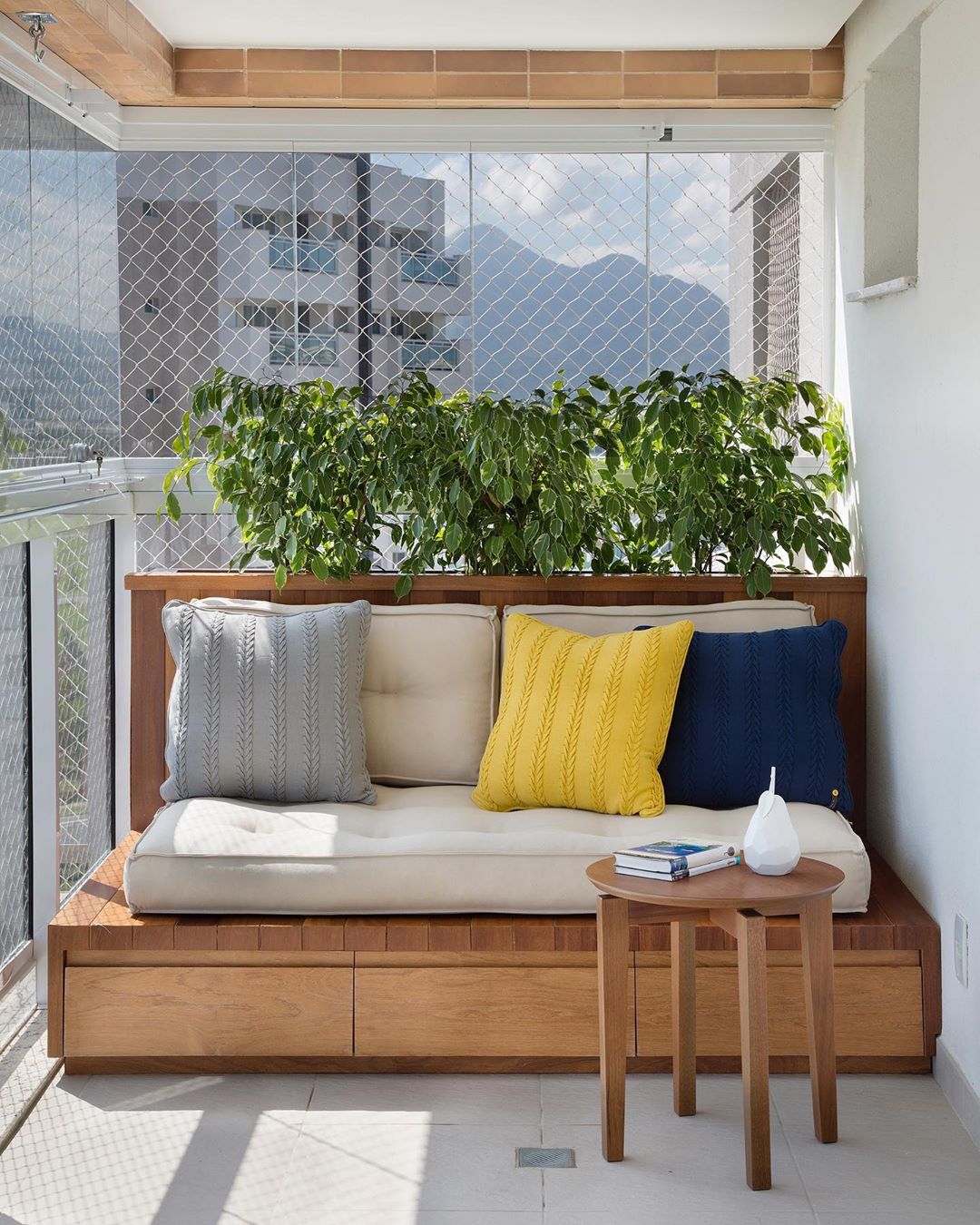 Almofada futon: 40 FOTOS + passo a passo para decorar a casa toda
