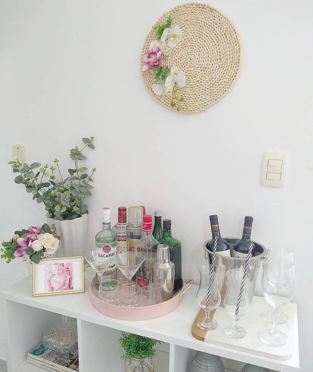 Minibar: 20 inspirações para criar esse cantinho em casa