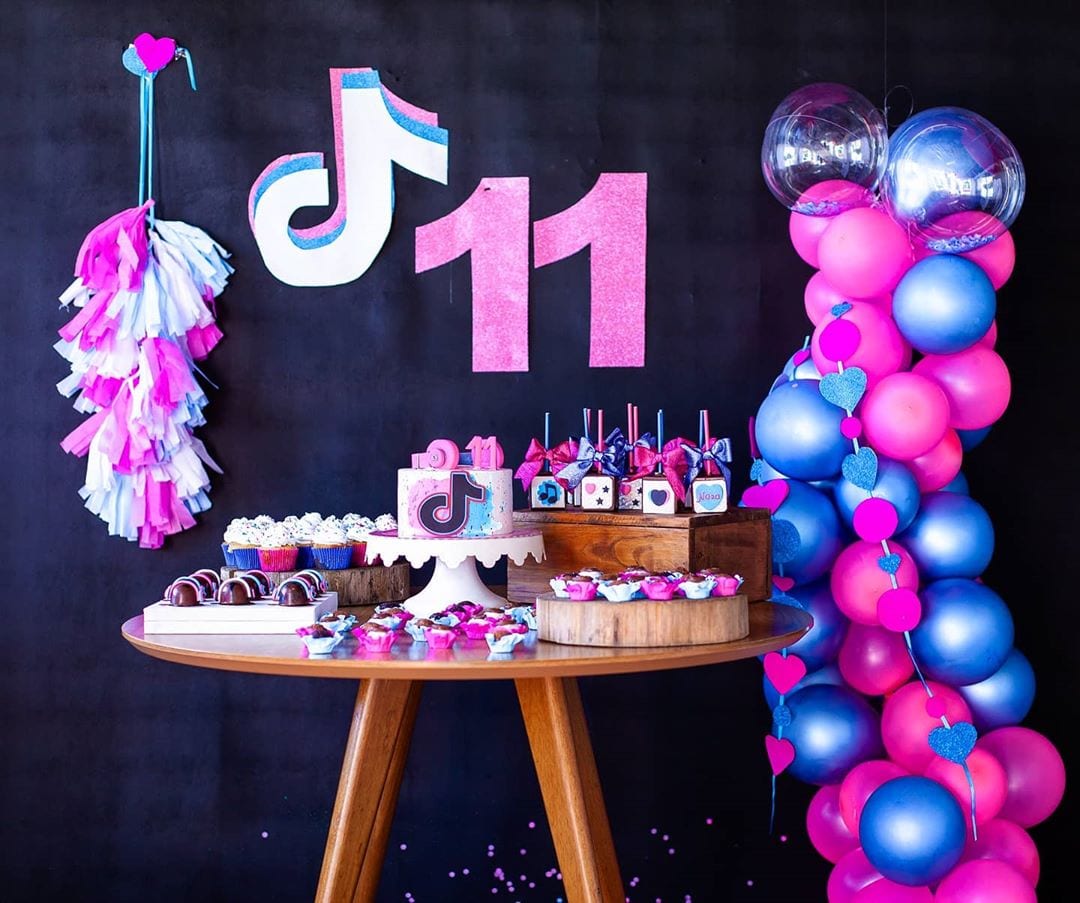 Festa Tik Tok: 20 fotos para você se inspirar e copiar + tutoriais