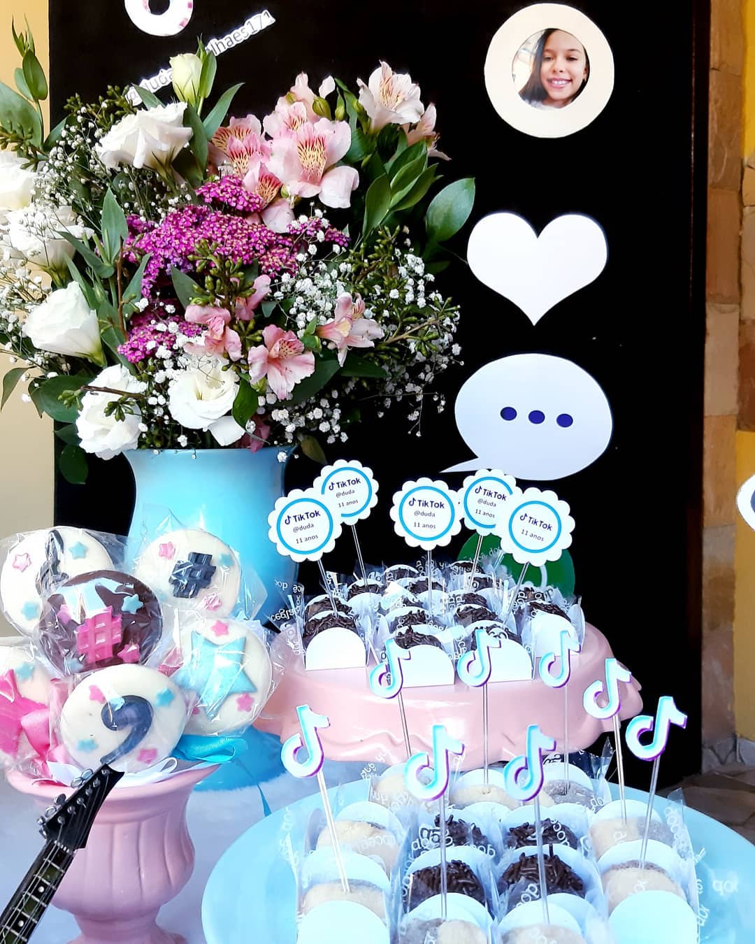 Festa Tik Tok: 20 fotos para você se inspirar e copiar + tutoriais