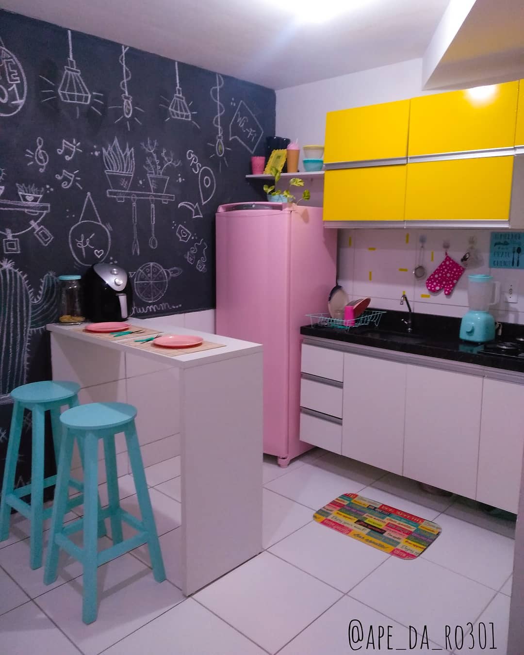 Tinta lousa: como usar + 70 ideias para escrever nas paredes