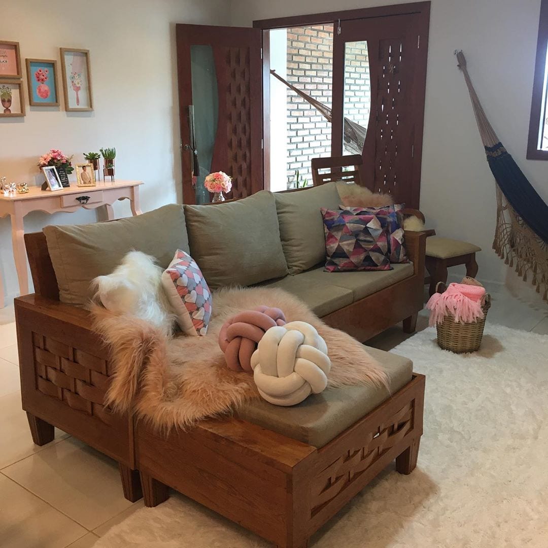 Sofá rústico: 60 modelos para trazer rusticidade ao seu ambiente