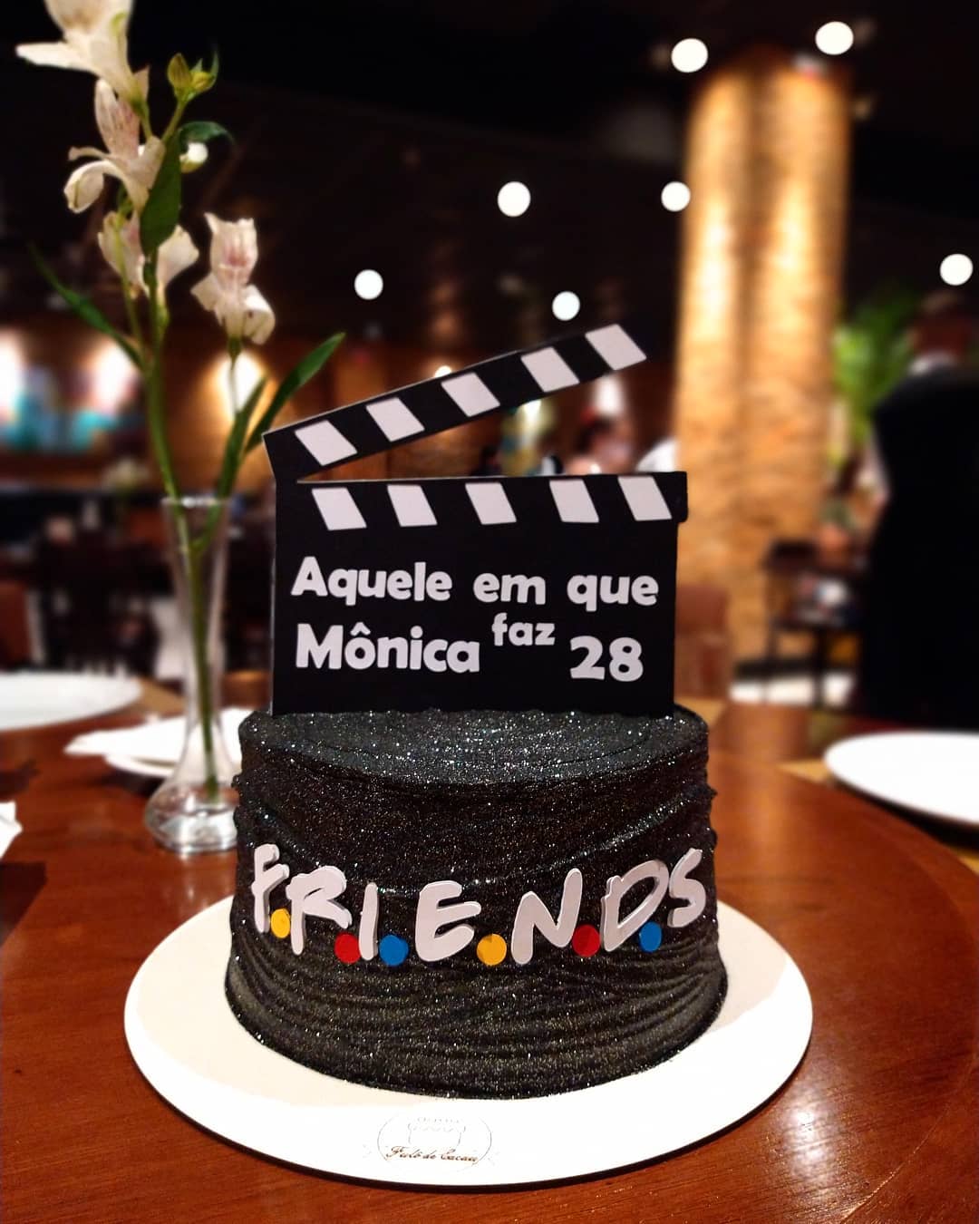 Bolo Friends: 30 inspiraçoes lindas e com detalhes surpreendentes