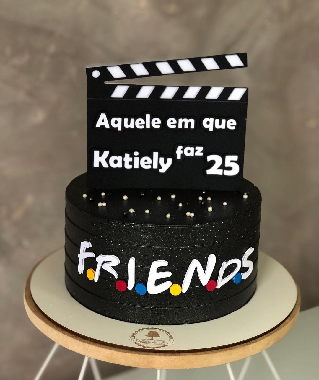 Bolo Friends: 30 inspiraçoes lindas e com detalhes surpreendentes