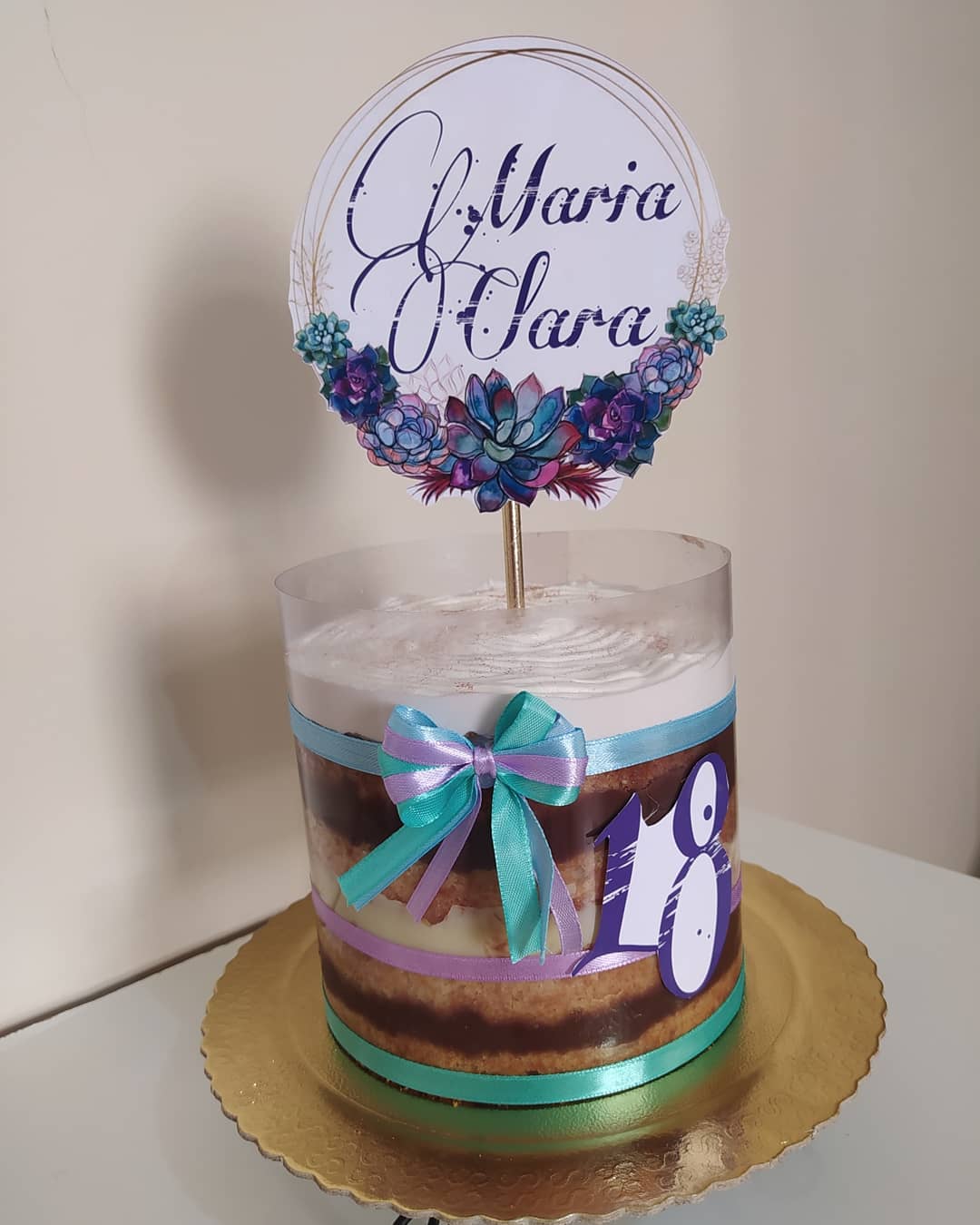 Bolo de 18 anos: modelos lindos e como fazer para celebrar a data