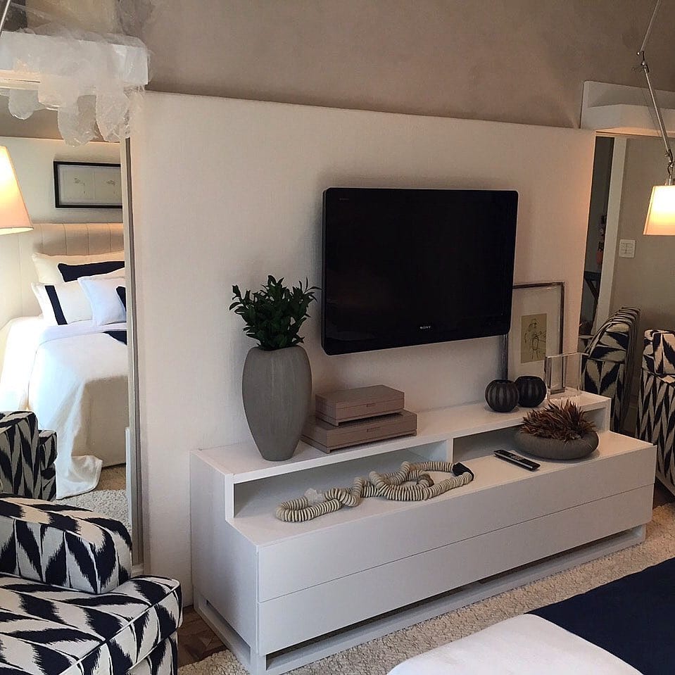 Rack para quarto: 28 ideias charmosas para o seu ambiente