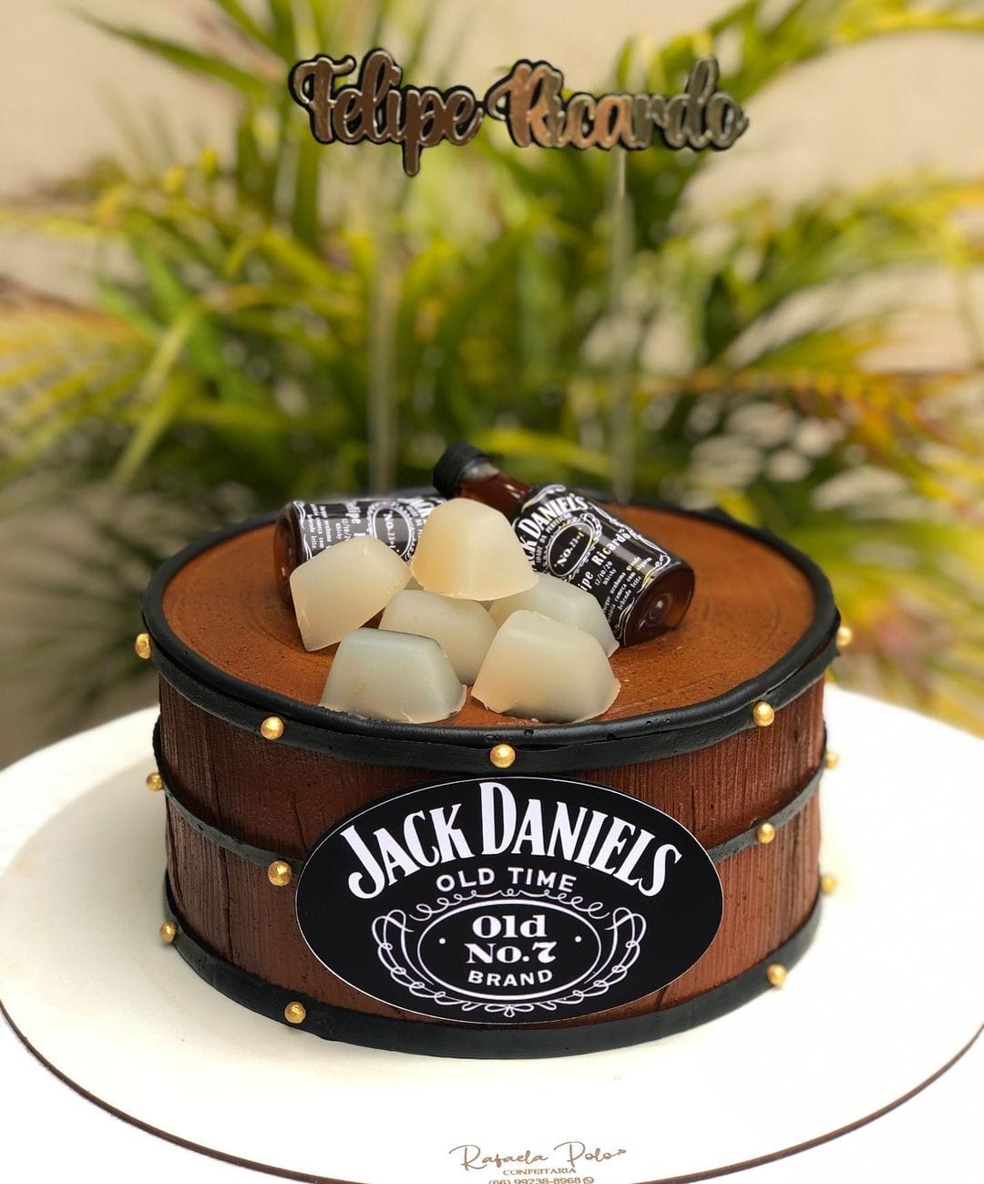 Bolo Jack Daniel's: 70 opções e tutoriais de como fazer esse bolo incrível