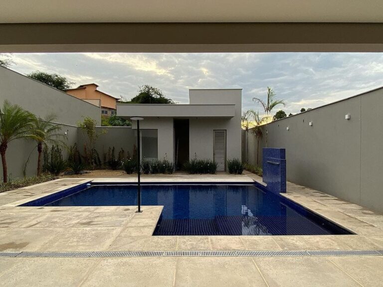 Piscina com prainha: 30 ideias incríveis para se apaixonar