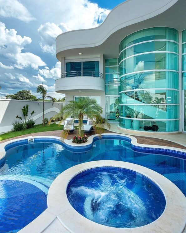 Piscina com prainha: 30 ideias incríveis para se apaixonar