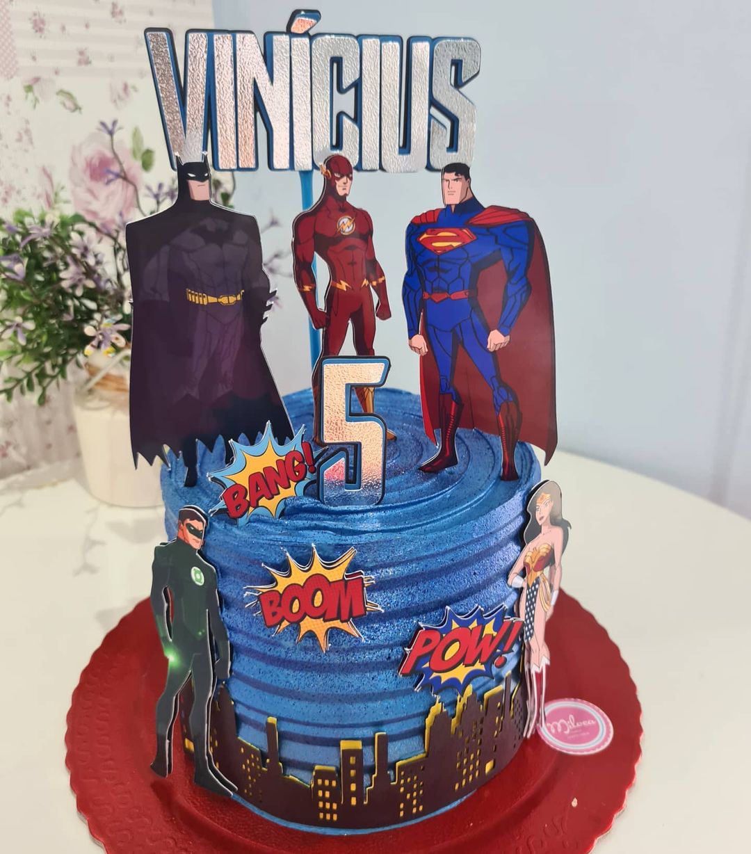 Bolo Liga da Justiça: 90 ideias para uma festa de super-herói