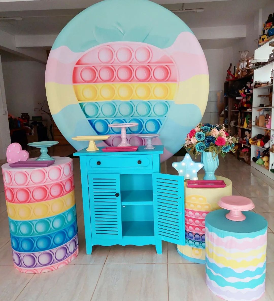 Festa Pop It: 30 ideias para uma festa supercolorida e jovial