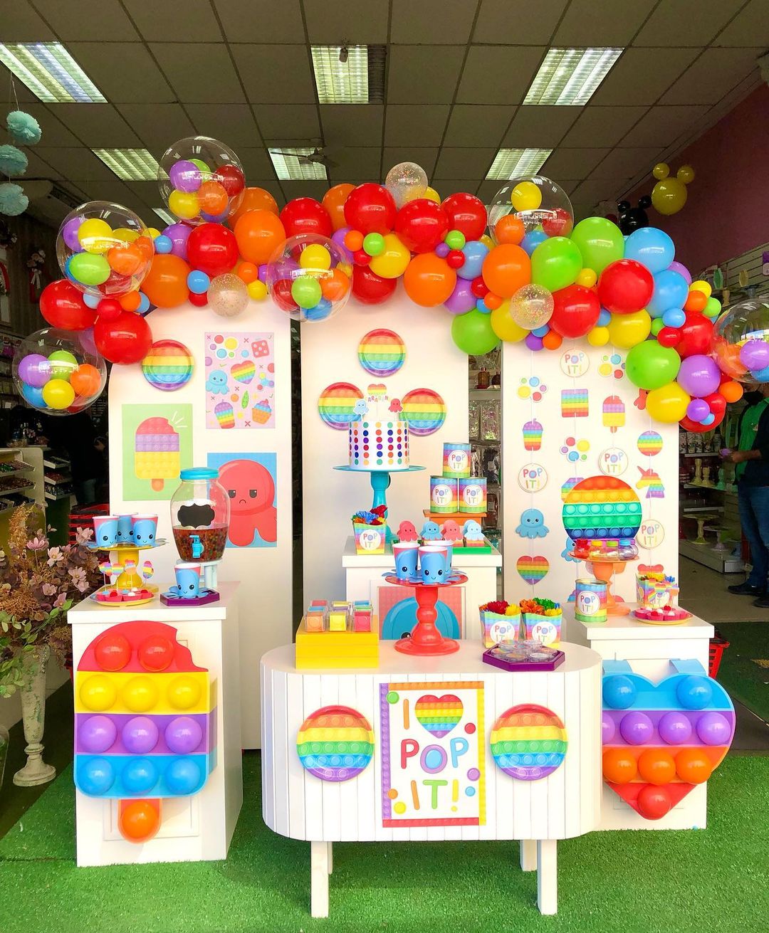 Festa Pop It: 30 ideias para uma festa supercolorida e jovial