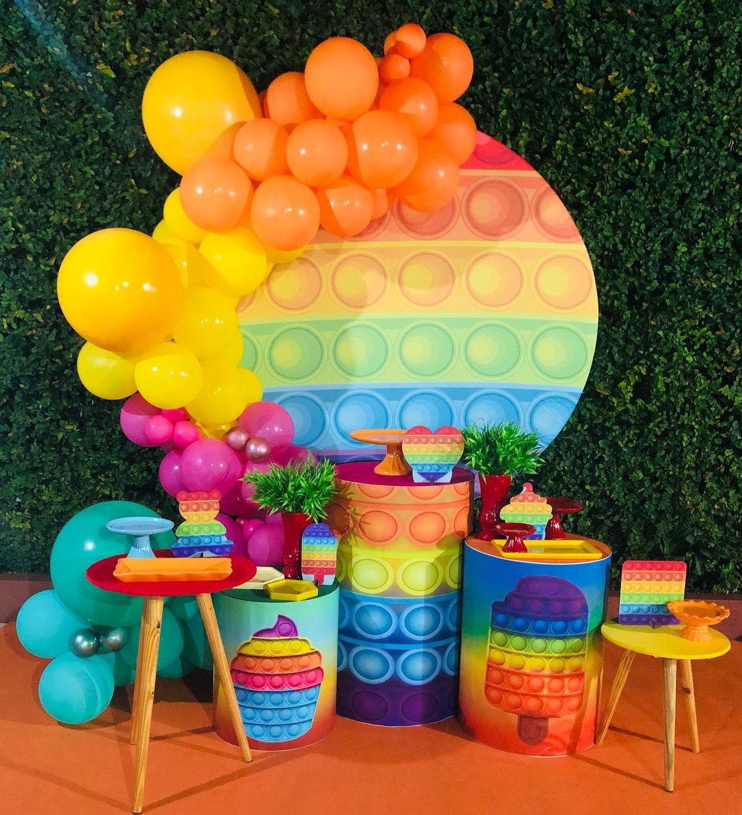 Festa Pop It: 30 ideias para uma festa supercolorida e jovial