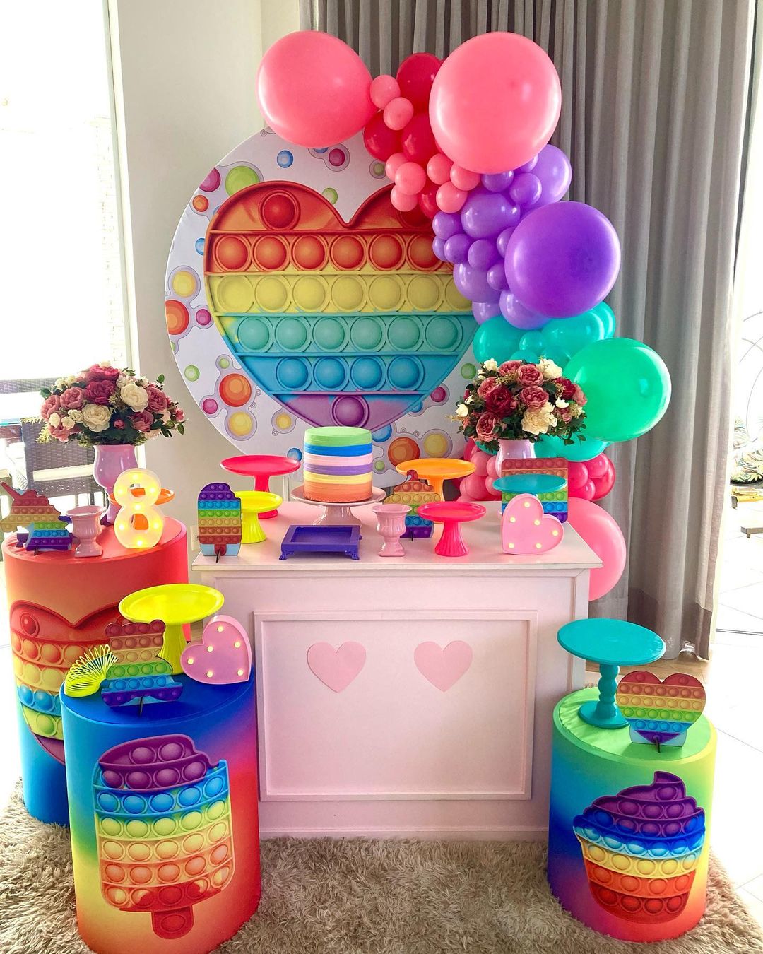 Festa Pop It: 30 ideias para uma festa supercolorida e jovial