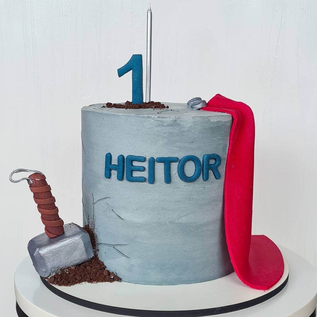 Bolo do Thor: 70 modelos + 5 tutoriais para uma superfesta