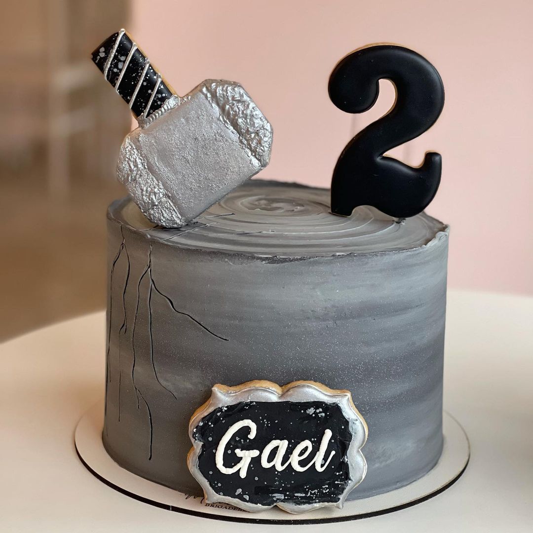 Bolo do Thor: 70 modelos + 5 tutoriais para uma superfesta