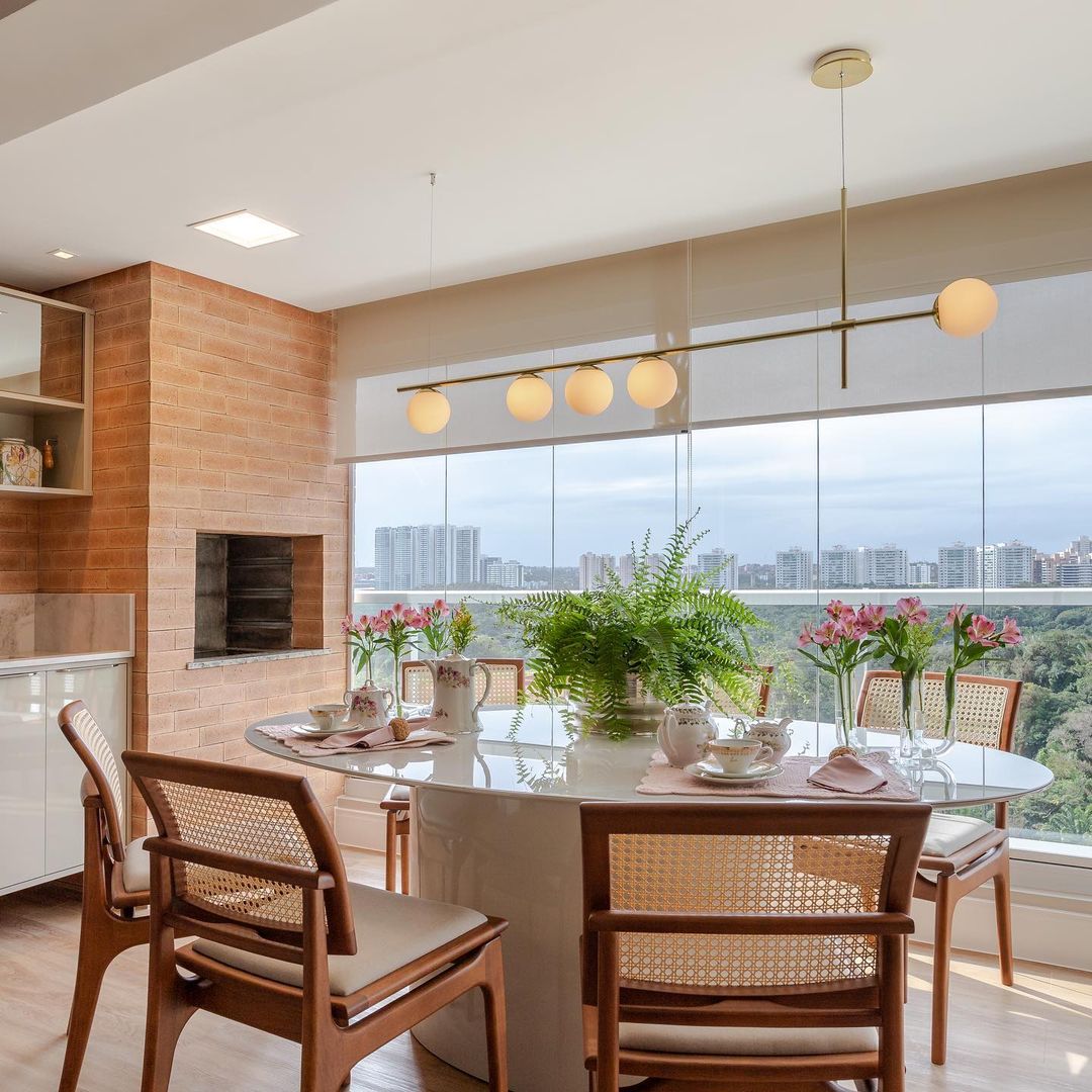 80 mesas para varanda para inspirar a composição desse espaço