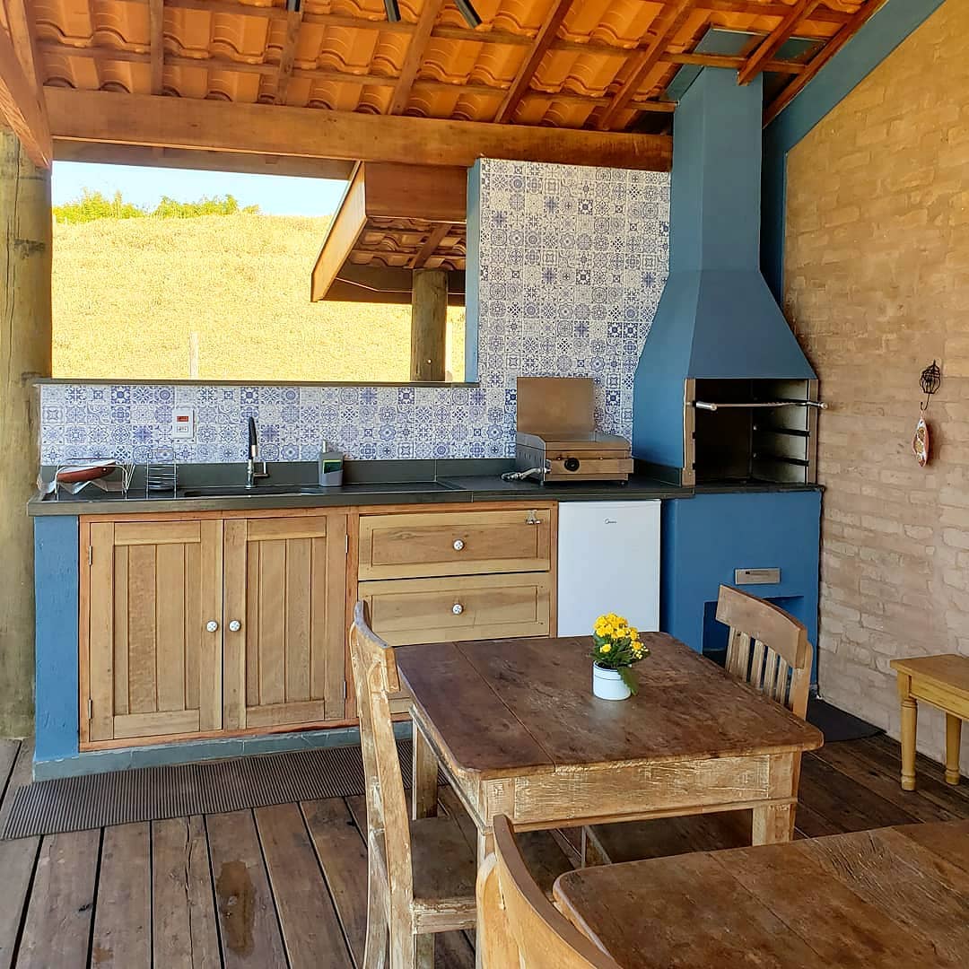 80 mesas para varanda para inspirar a composição desse espaço