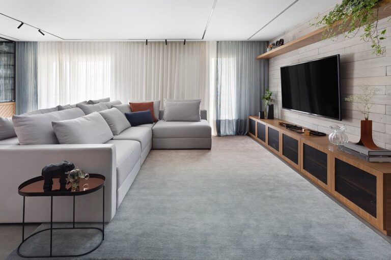 Sofá grande: 60 modelos que garantem conforto e sofisticação