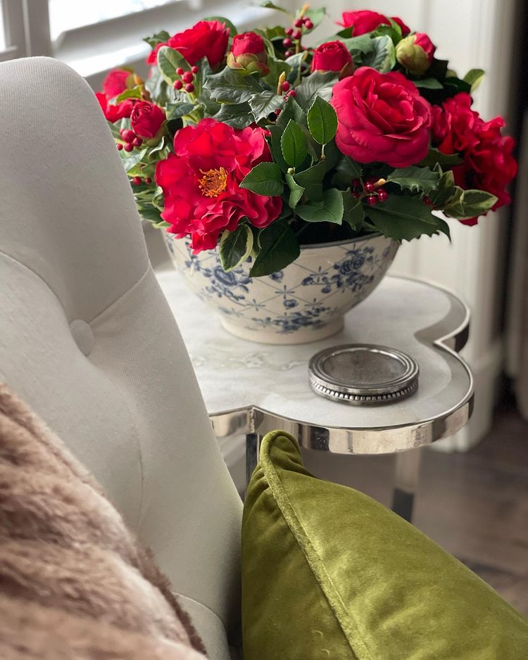 Camélia: 5 dicas de cuidados e como decorar com a flor