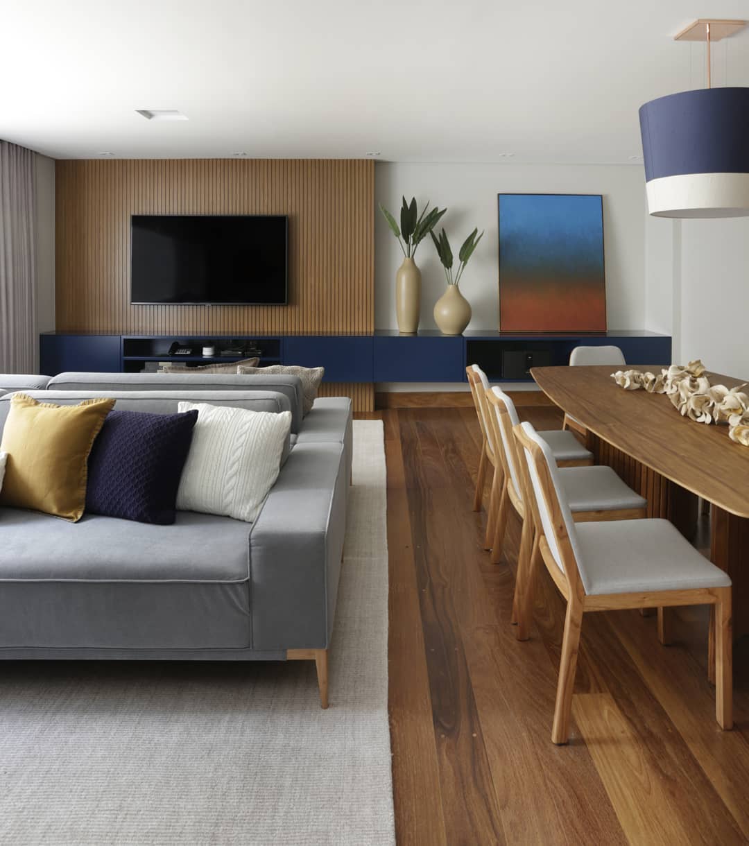 Rack para sala grande: 55 modelos para preencher o seu espaço