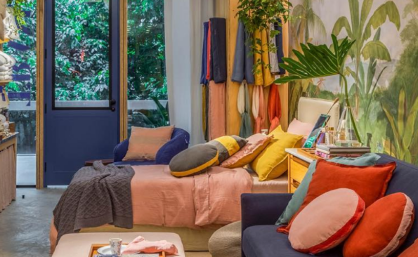 Cores que combinam com rosa: 40 ideias para sua decoração