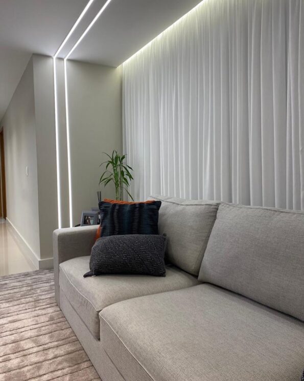 Perfil de LED: o que é, tipos + 25 projetos com iluminação incríveis