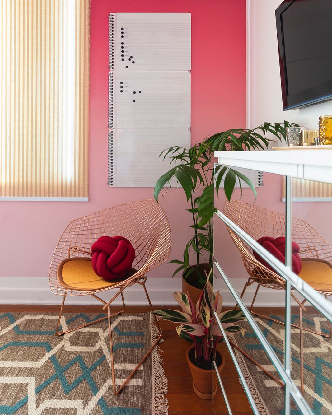 Cor rosé: como usar o tom de diferentes formas na sua decoração