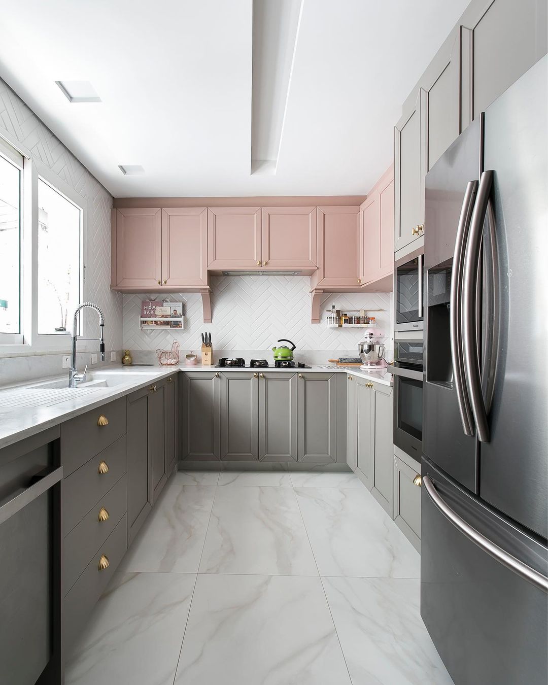 Cor rosé: como usar o tom de diferentes formas na sua decoração