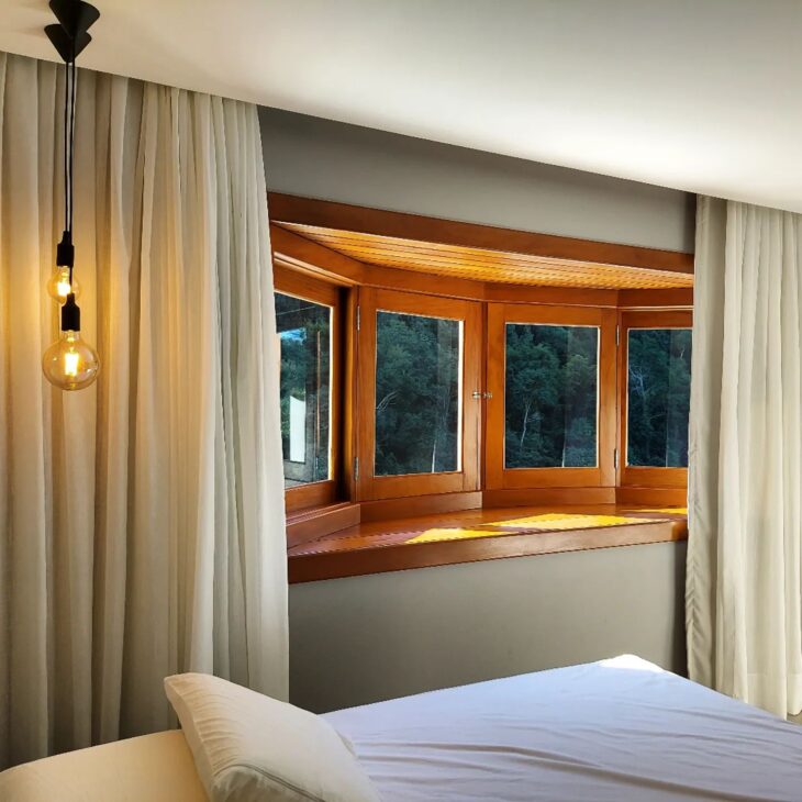 Bay window: o que é + 30 projetos modernos e criativos